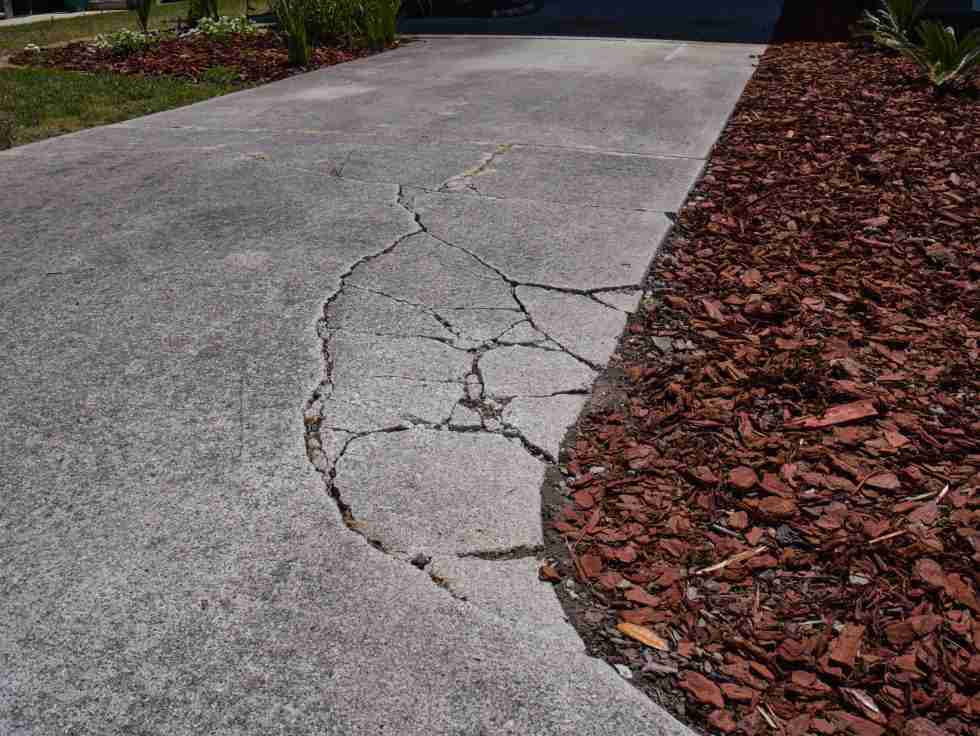 Concrete Slab Cracks & Their Foundation Problem Risks