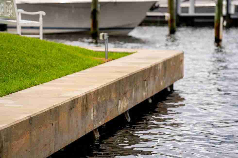 Reinforcing Seawalls with Enduring Seawall Caps - Helicon